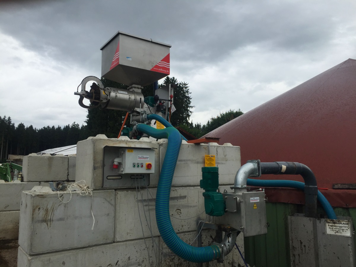 Leistungsstarke Separatoren für Biogasanlagen - Erich Stallkamp ESTA GmbH