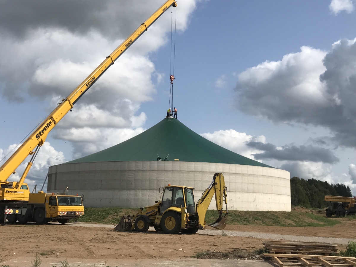 Emissions Roof for Liquid Manure Storage - Erich Stallkamp ESTA GmbH