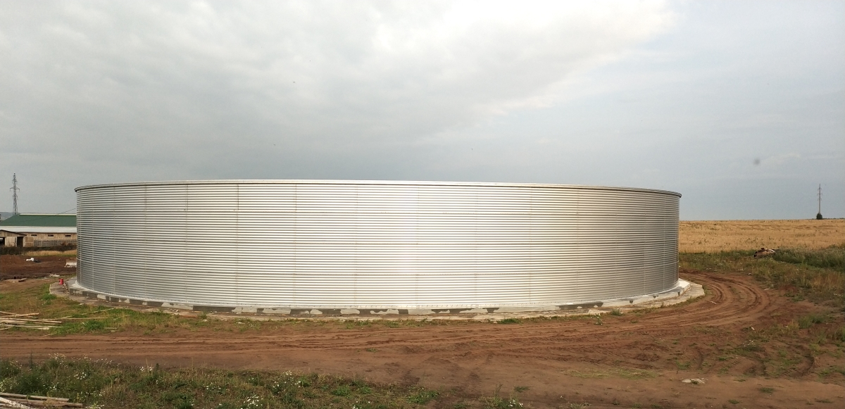 Dairy Farm Installs Manure Tank - Erich Stallkamp ESTA GmbH